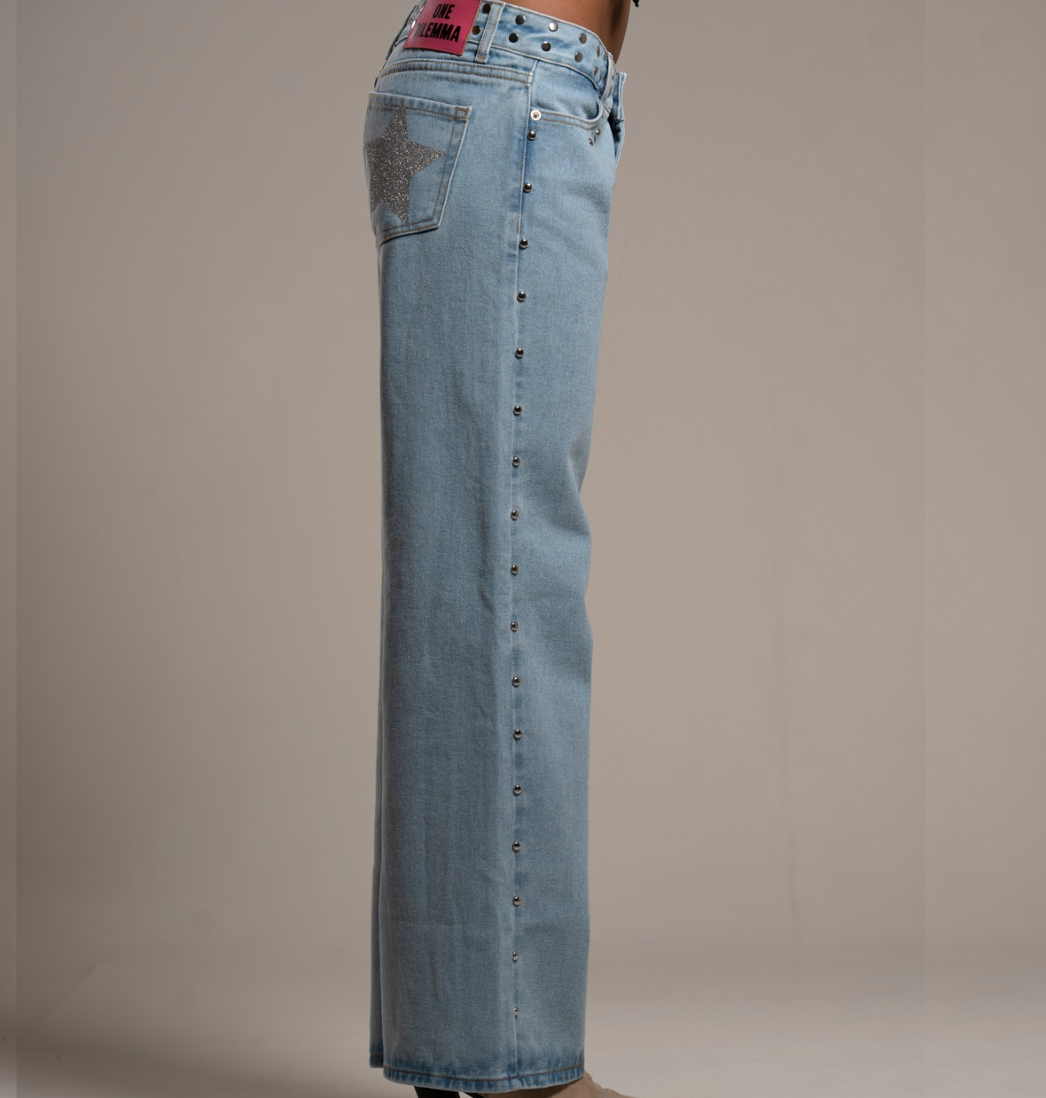 Jeans brillantes – One Dilemma